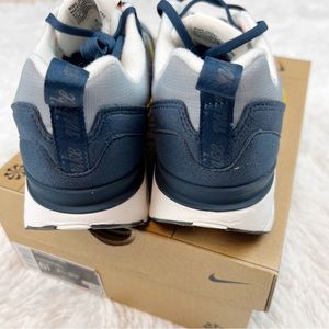 Nike | Shoes | Boys Nike Air Max Dawn Athletic Sneakers In Particle ...